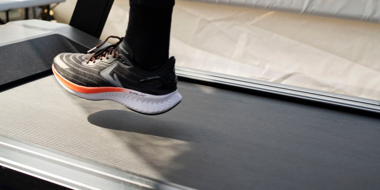 Тренировки и упражнения на беговых дорожках — Медиапортал Спортмастер