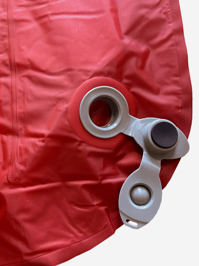 Ковер надувной утеплённый BTrace AirMat Tube, Красный Красный цвет — купить за 8590 руб., отзывы ...