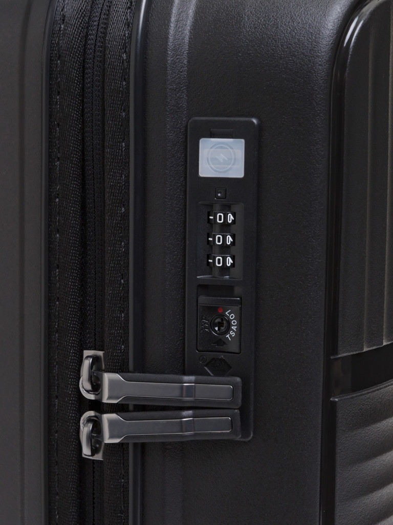 Чемодан Robinzon черный цвет — купить за 23900 руб., отзывы в интернет-магазине Спортмастер (Нет ...