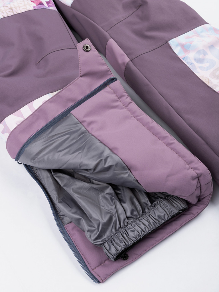 Комбинезон NIKASTYLE бежевый/орхидея цвет — купить за 8990 руб. со скидкой 26 %, отзывы в ...