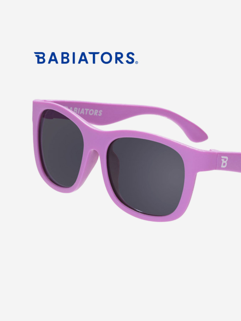 Солнцезащитные очки детские Babiators Navigator фиолетовый цвет — купить за 2375 руб. со скидкой ...