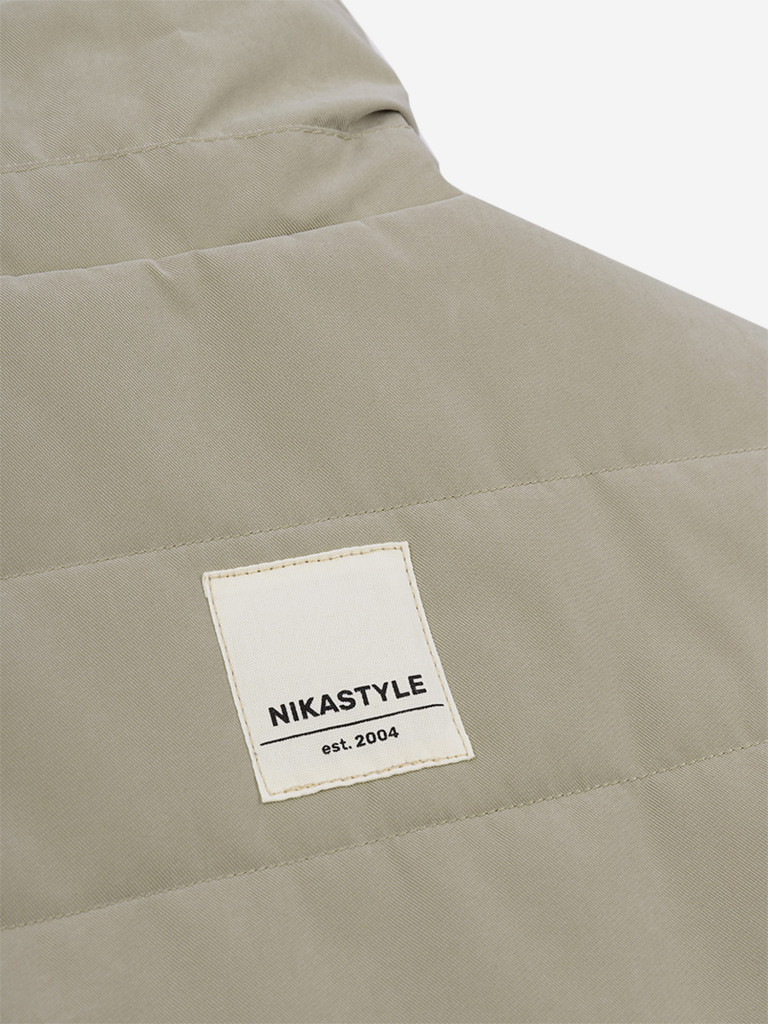 ЖИЛЕТ NIKASTYLE песок цвет — купить за 2690 руб. со скидкой 47 %, отзывы в интернет-магазине ...