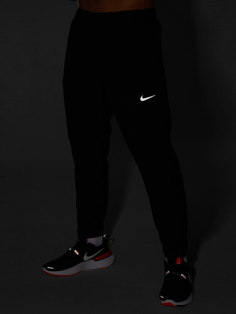 Брюки мужские Nike Dri-FIT Challenger арт. DD4894 черный цвет — купить ...