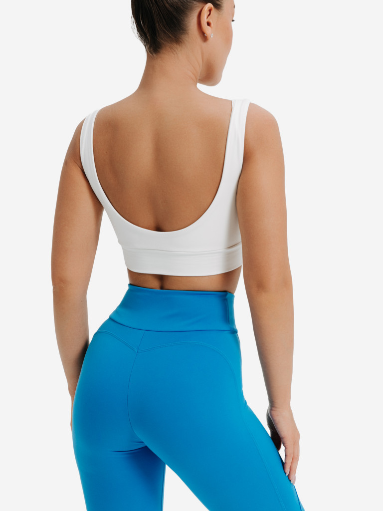 Топ спортивный женский Forstrong Foxy soft Белый цвет — купить за 1990 руб. со скидкой 20 % ...