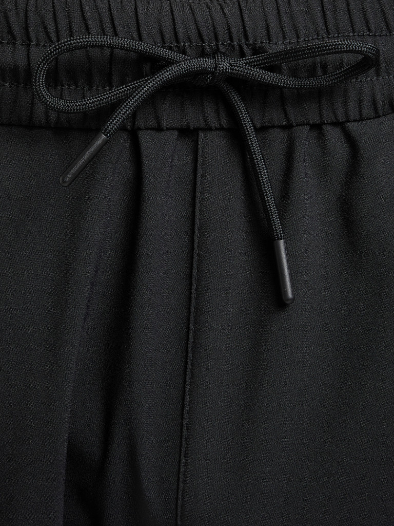 Брюки мужские Reebok Wor Woven арт. FJ4060 черный цвет — купить за 3349 ...