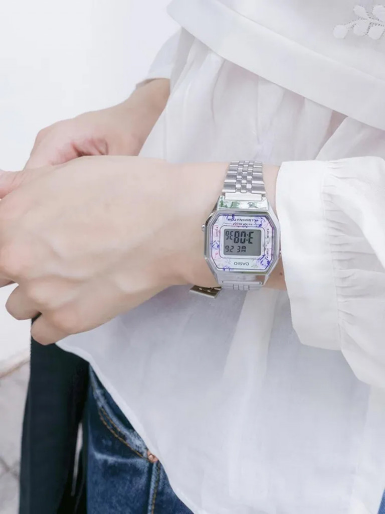 Наручные часы Casio LA-680WA-2C Серебряный цвет — купить за 5490 руб ...